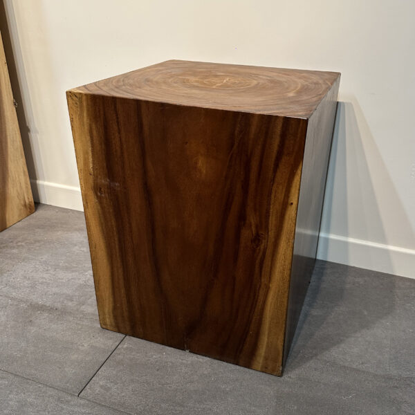 Cube en racine de teck massif – SHOP BATU TAMAN